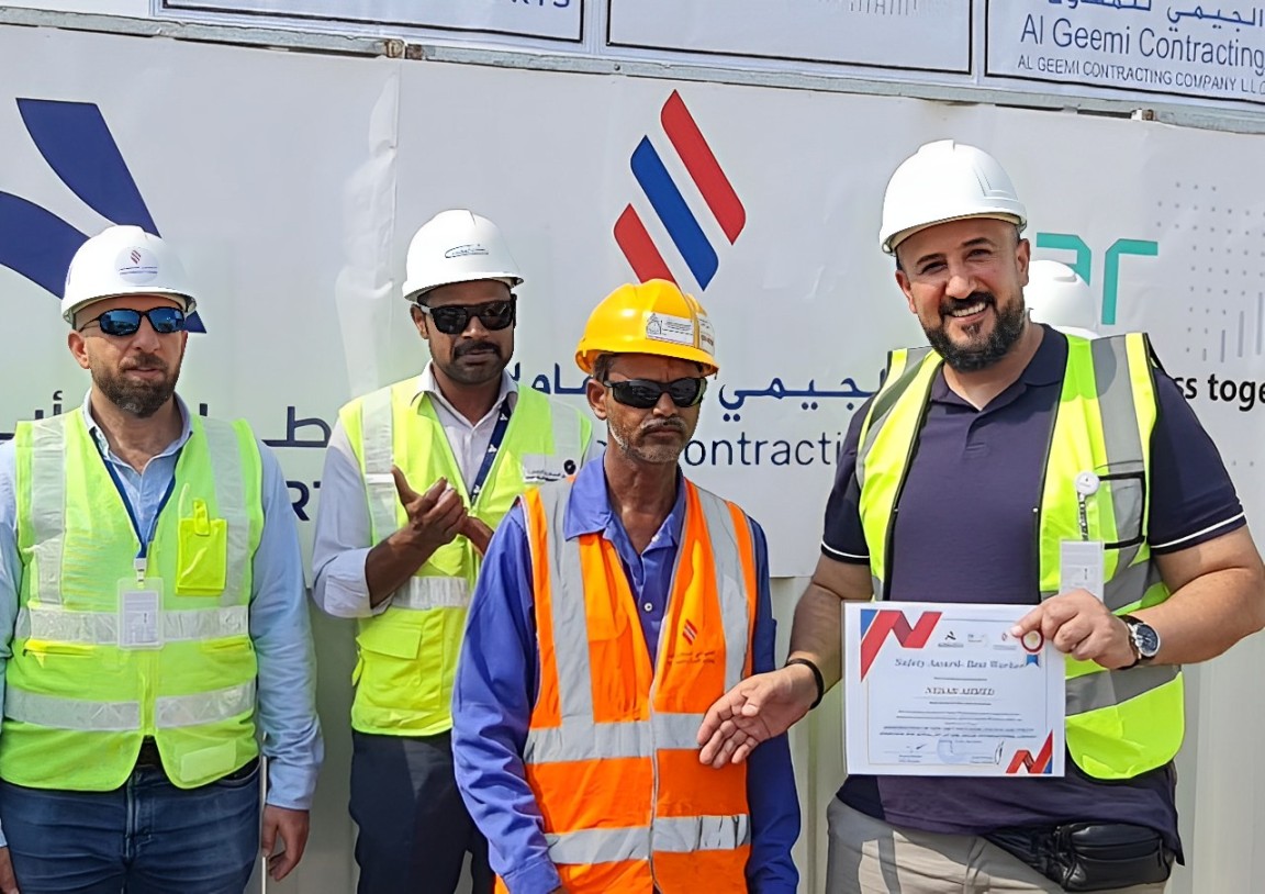 HSE Awards Ceremony at Abu Dhabi Airports - J270 - Al Geemi Contracting ...